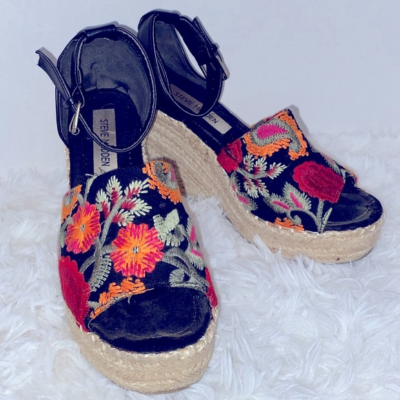 Steve Madden | Shoes | Steve Madden Espadrille Pattern Wedge Heel ...